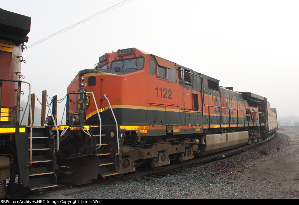 BNSF 1122